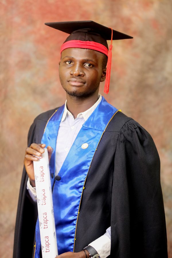 2019 Graduation Photos | ESAMI-trapca